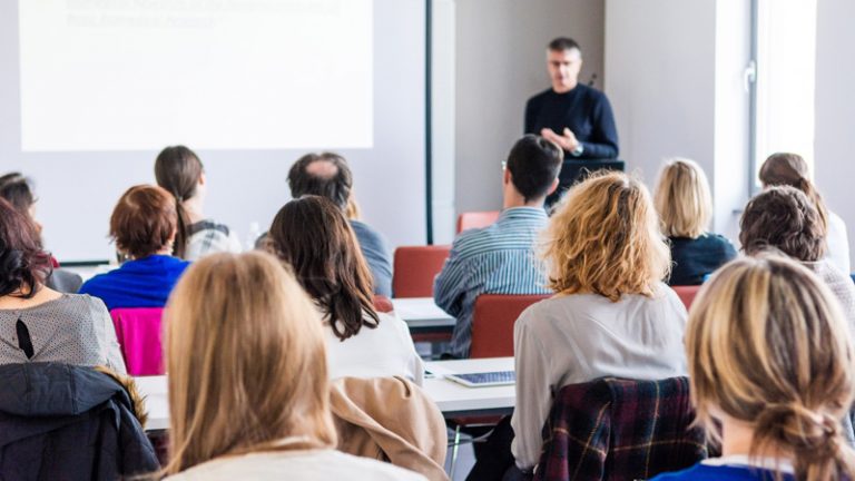 Diffuser une formation en direct – A VOUS LE DIRECT